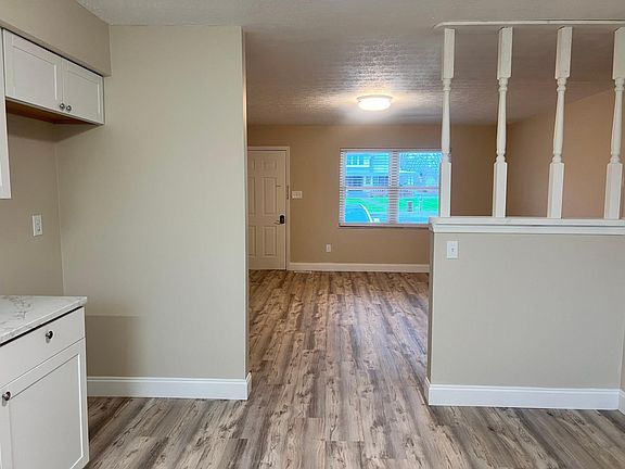 8118 Beaver Ridge Rd APT A, Knoxville, TN 37931 | Zillow