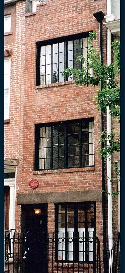 Georgetown professor is ordered to remove two giant Transformers ...