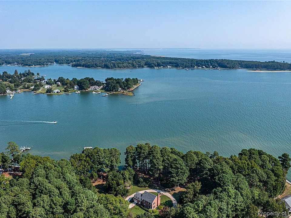 1367 Kent Point Rd, Kilmarnock, VA 22482 | MLS #2322148 | Zillow