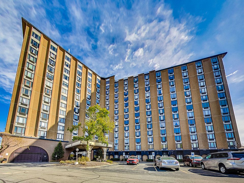 One Renaissance Place - 1 Renaissance Pl Palatine IL | Zillow