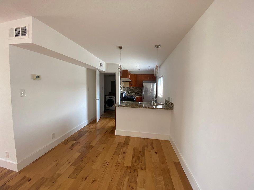 1313 E 52nd St APT 202, Austin, TX 78723 | Zillow