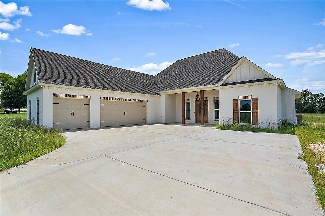141 Meadow Oak Ln, Clinton, MS 39056 | Zillow