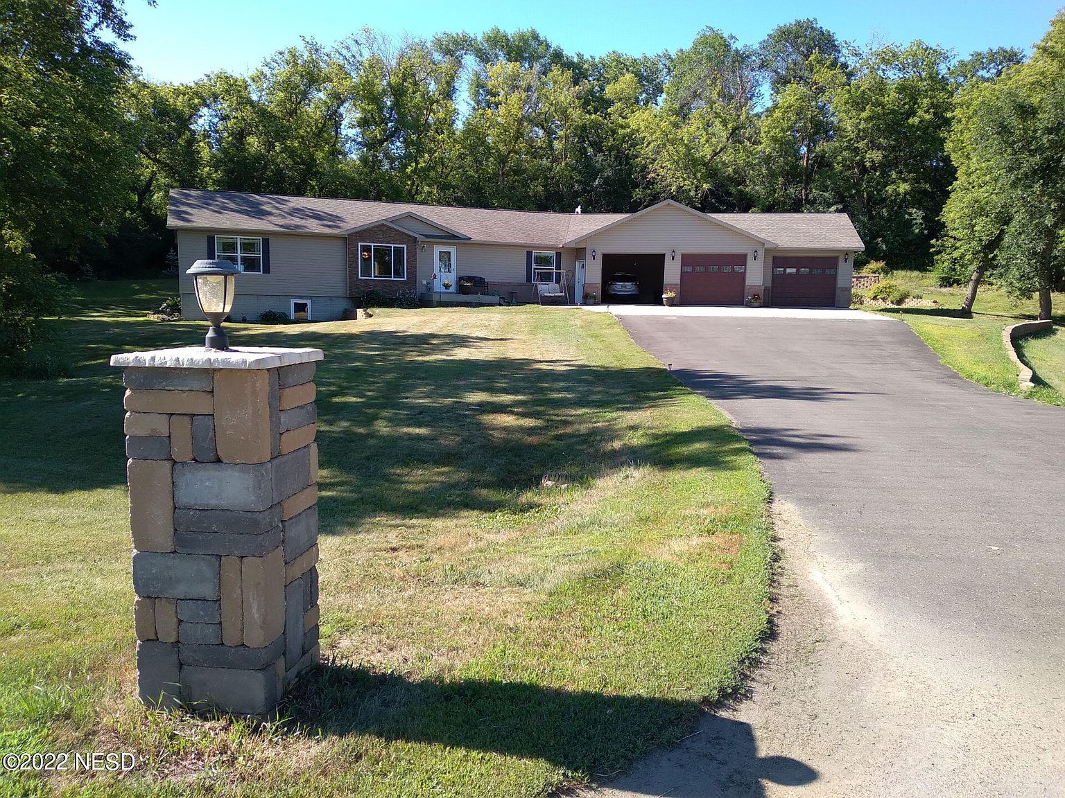 104 1st Ave, Altamont, SD 57237 | MLS #39-182 | Zillow