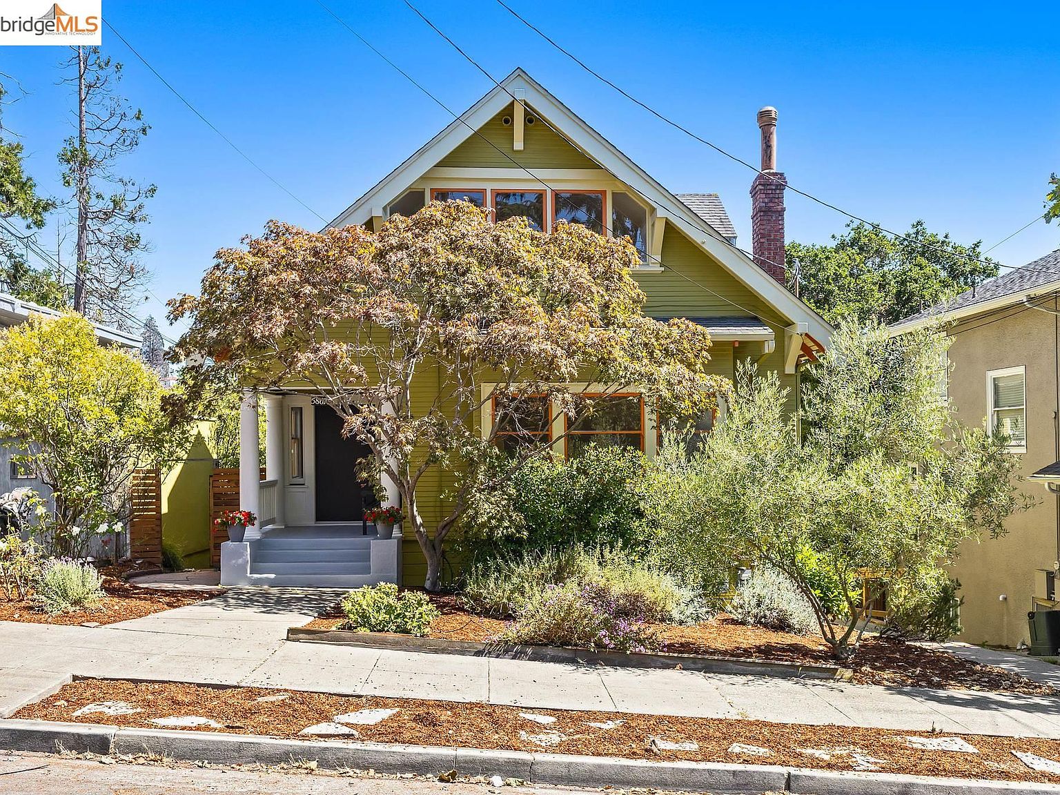 5867 Ocean View Dr, Oakland, CA 94618 | Zillow