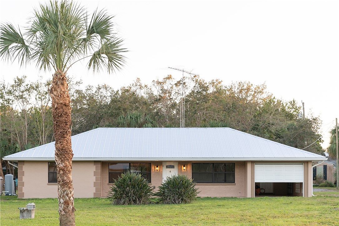 5545 95th St, Sebastian, FL 32958 | MLS #265333 | Zillow