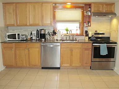 81 Anderson St Raritan NJ | Zillow