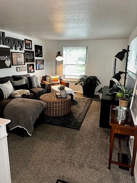 6530 Dobson Sq W, Columbus, OH 43229 | Zillow