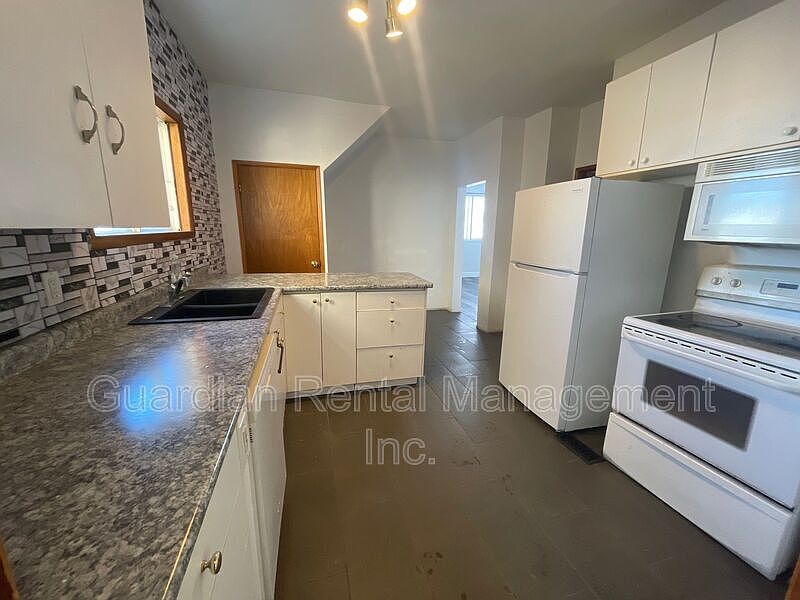 333 May St S, Thunder Bay, ON P7E 1B7 | Zillow