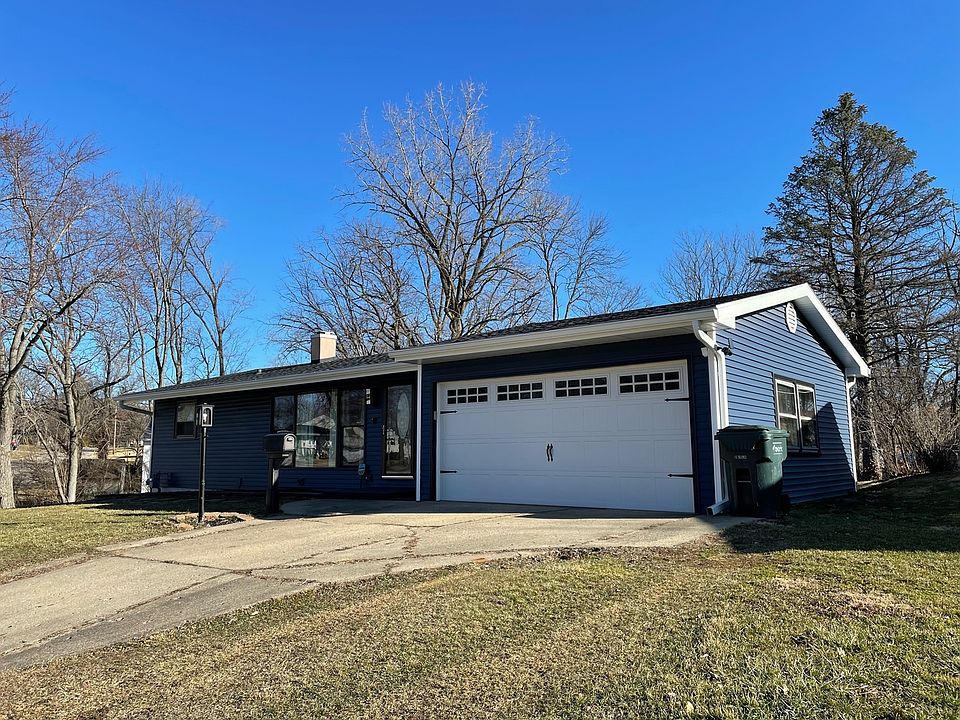 26 Sandcreek Dr, Decatur, IL 62521 | Zillow