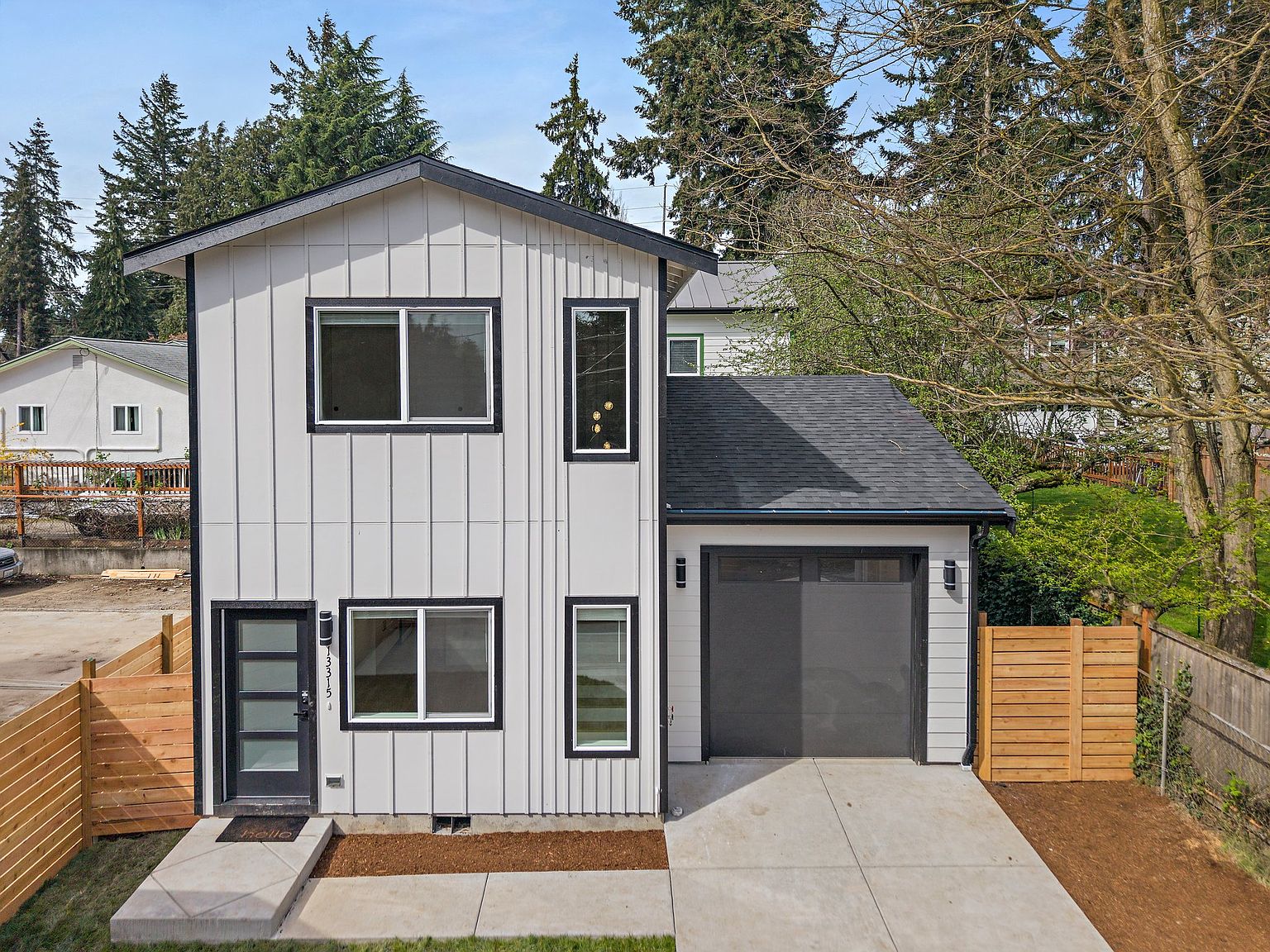 13315 Roosevelt Way NE, Seattle, WA 98125 | Zillow