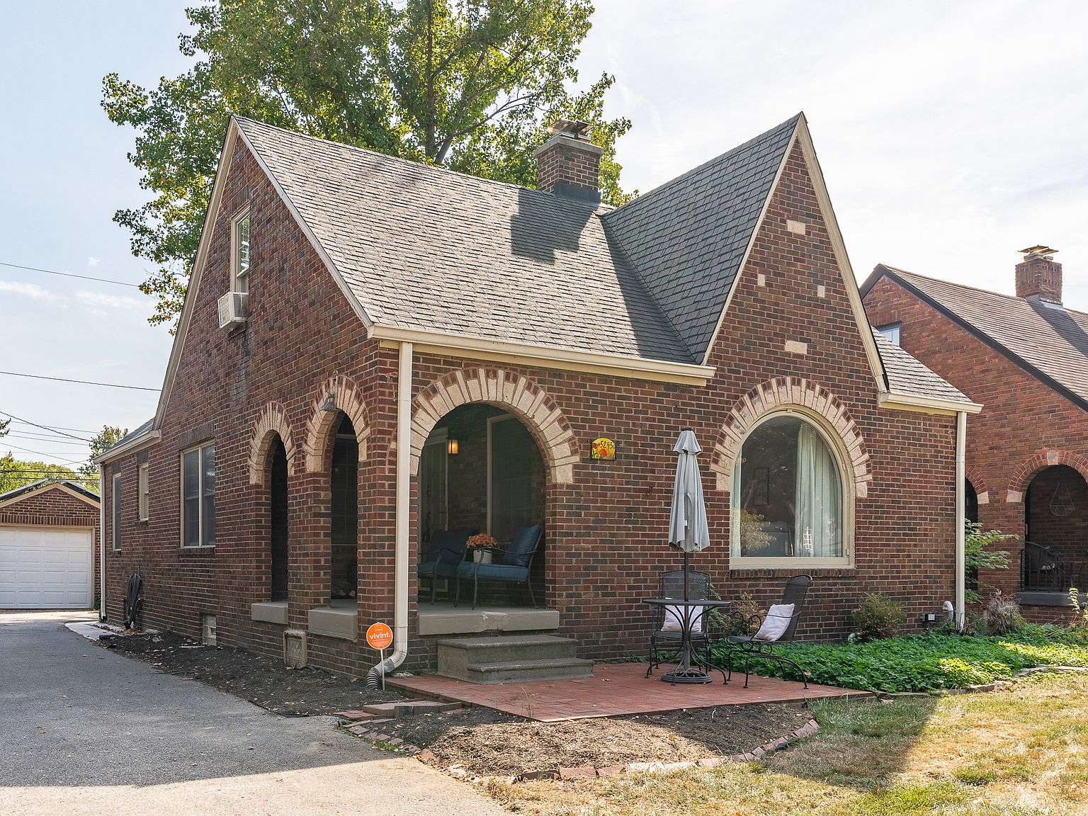 5245 E 9th St, Indianapolis, IN 46219 | Zillow