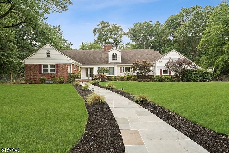 1880 Winding Brook Way, Scotch Plains, NJ 07076 | Zillow
