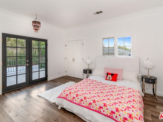 10401 Wyton Dr, Los Angeles, CA 90024 | MLS #21742160 | Zillow