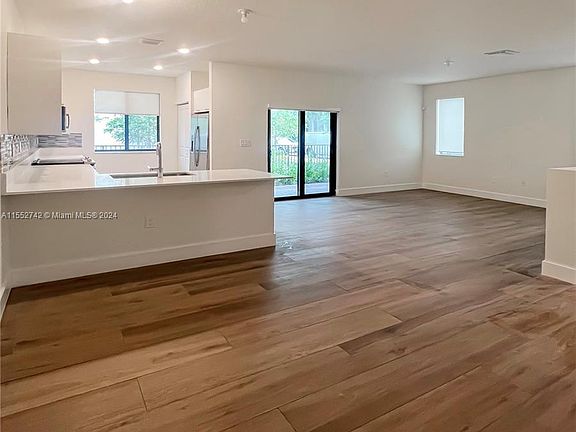 4269 NW 83rd Path #4269, Miami, FL 33166 | MLS #A11552742 | Zillow