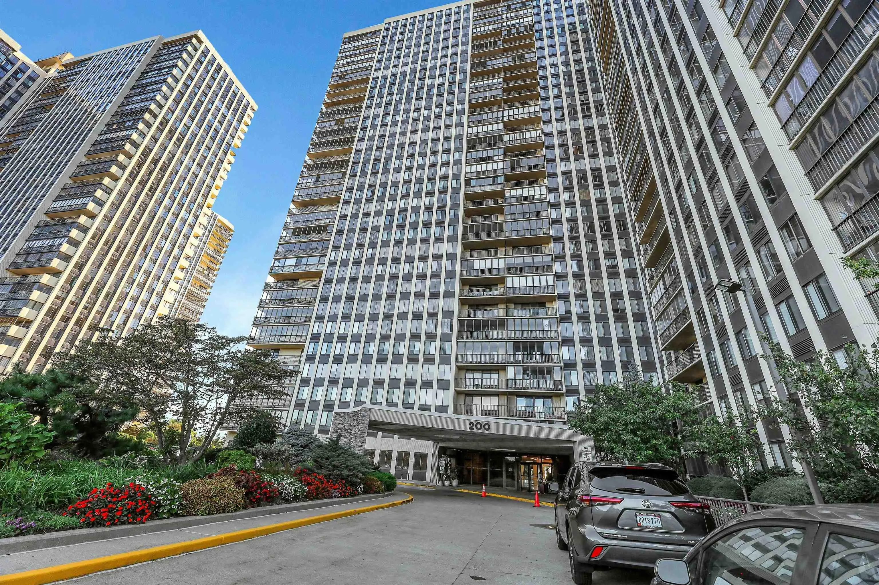 200 Winston Drive #421 in Cliffside Park, New Jersey | StreetEasy