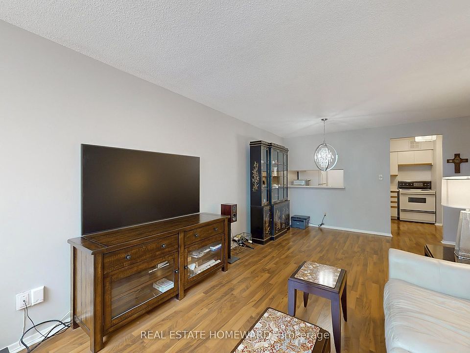 633 Bay St., Toronto, ON M5G 2G4 - 633 Bay St Toronto ON | Zillow