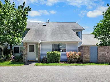 Wethersfield Commons - 1016 Williamsburg Cir Warwick RI | Zillow