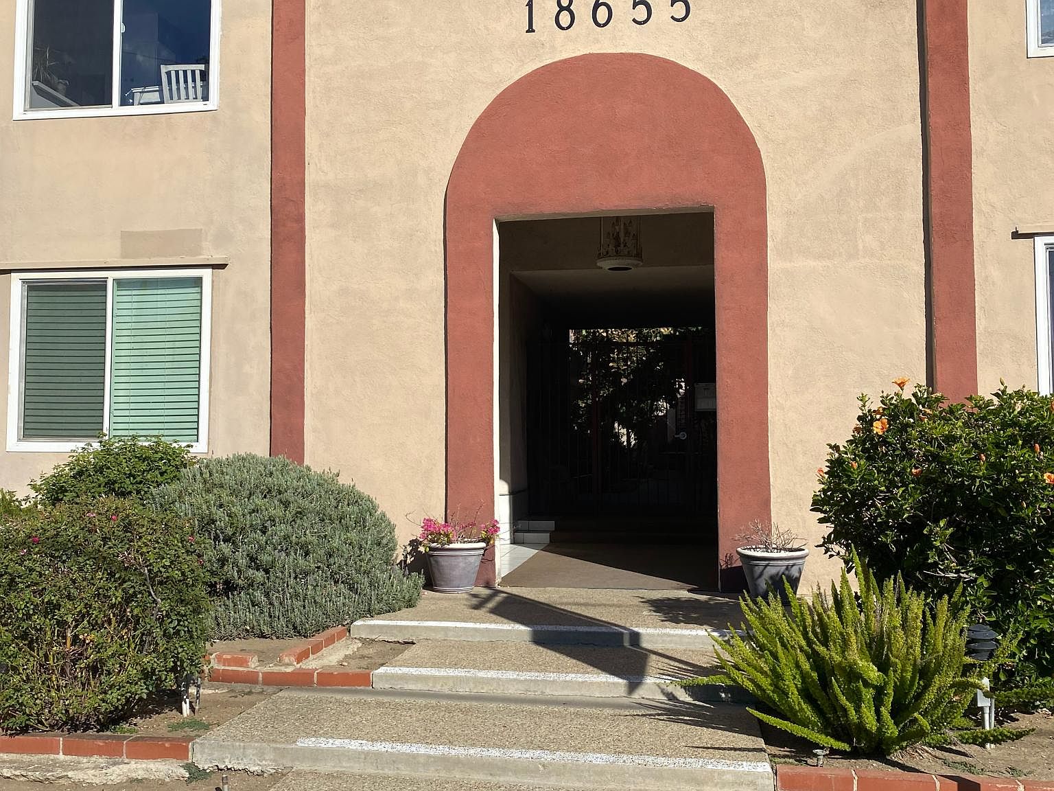 18655 Clark St APT 104, Tarzana, CA 91356 | Zillow