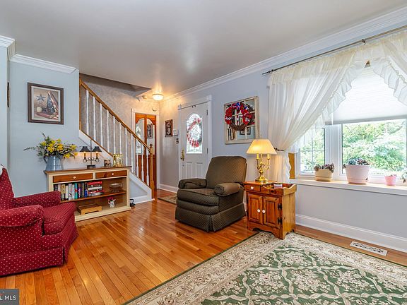 219 Engard Ave, Pennsauken, NJ 08110 | MLS #NJCD2093490 | Zillow