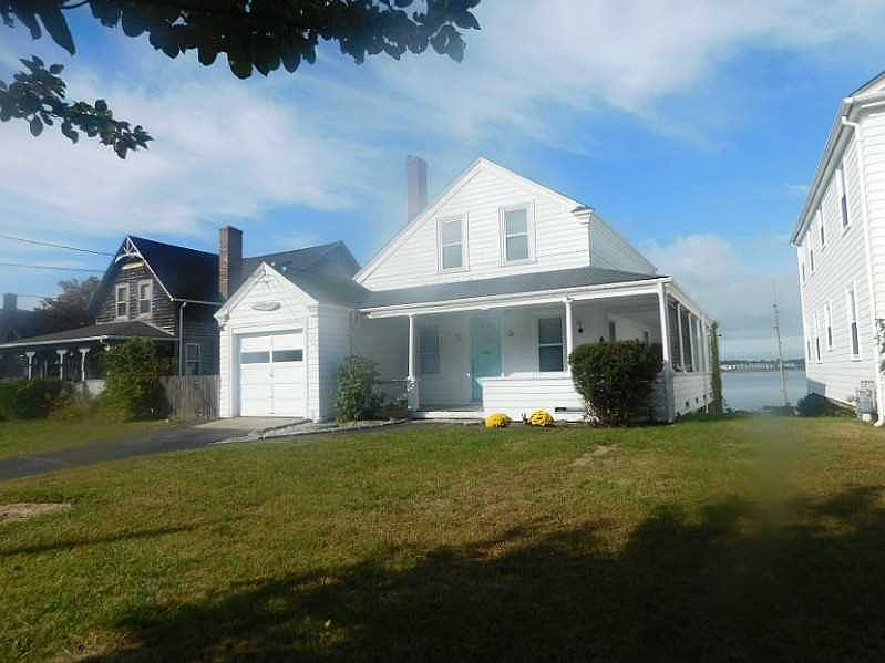 49 Terrace Ave, Riverside, RI 02915 | Zillow