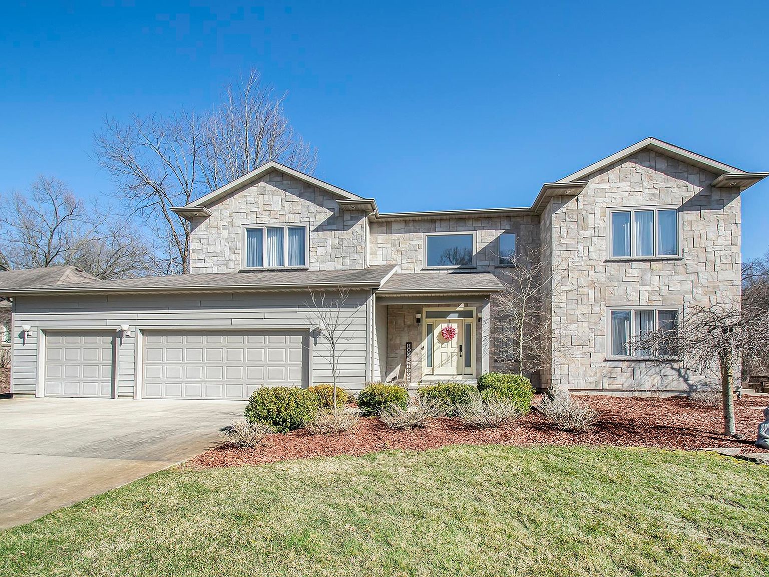 50890 Hawthorne Meadow Dr, South Bend, IN 46628 | MLS #202309330 | Zillow