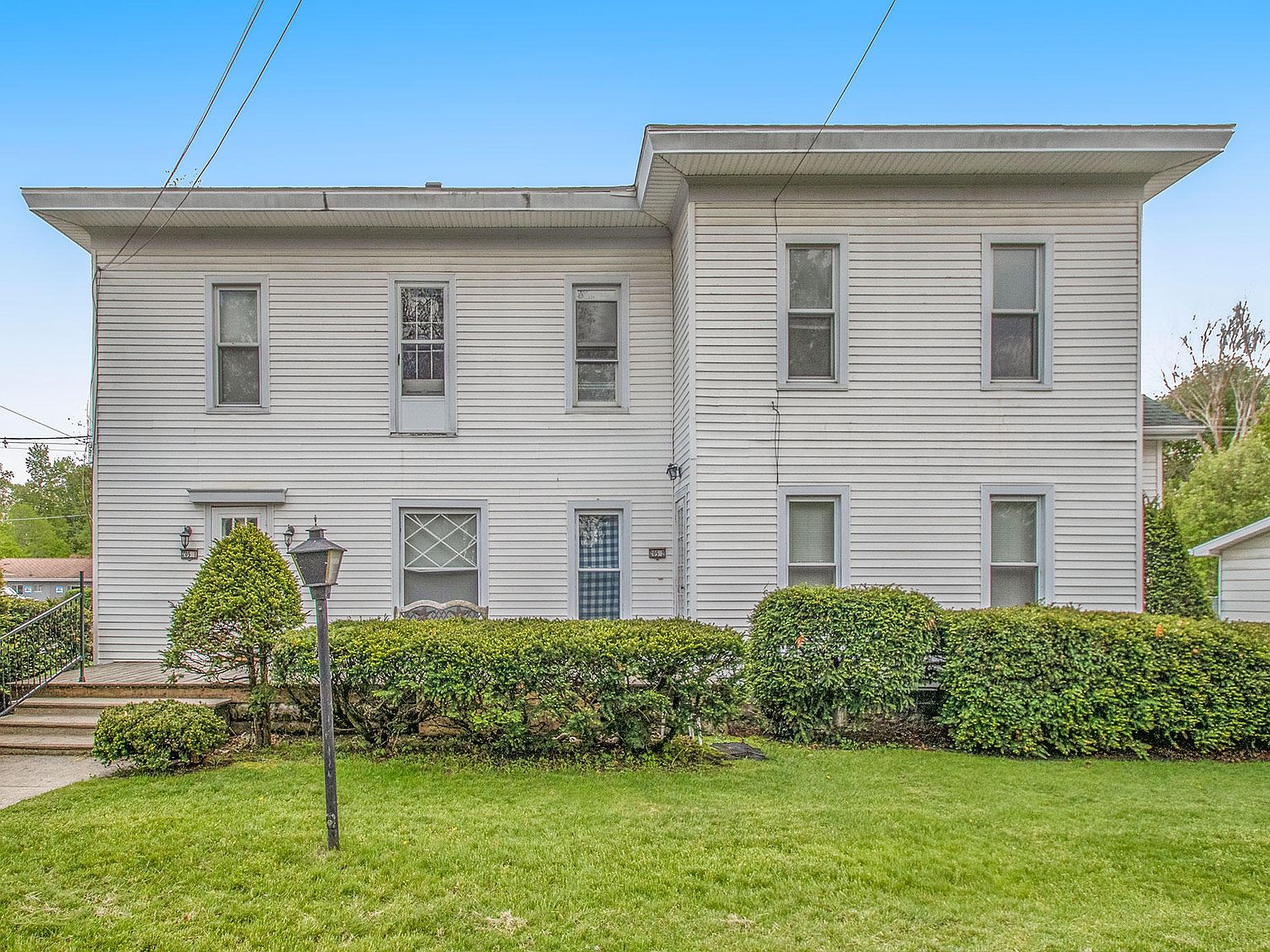 205 W Burr Oak St, Centreville, MI 49032 | Zillow