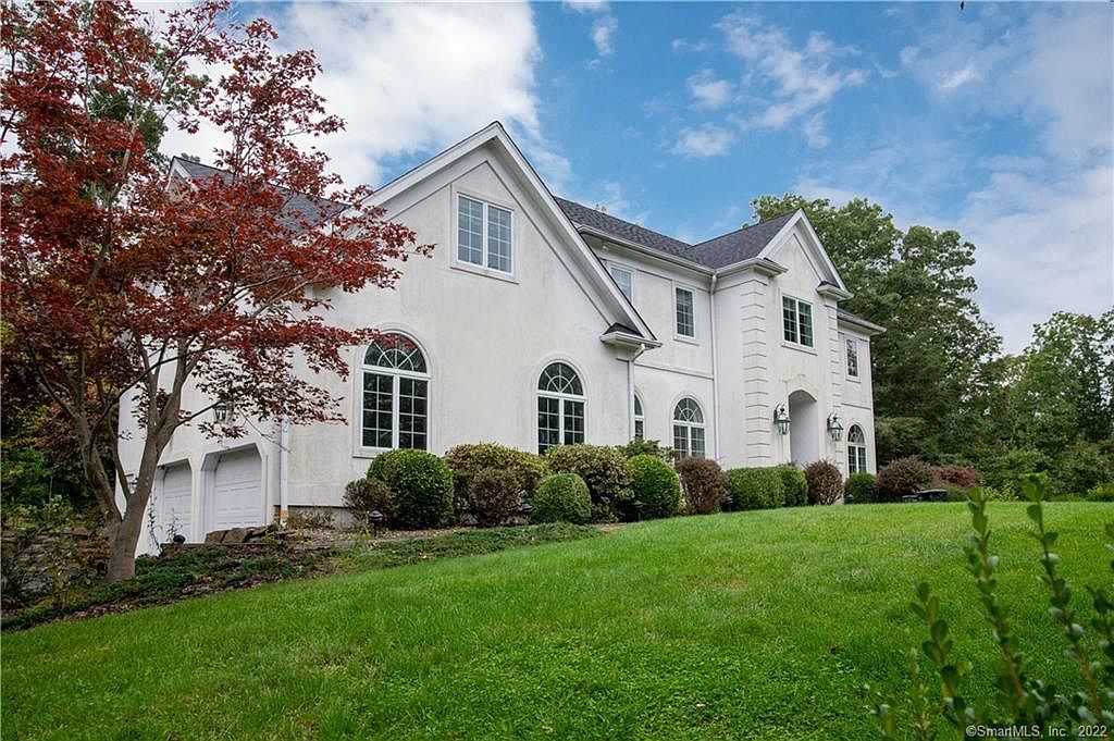 17 Farm Field Ridge Rd, Sandy Hook, CT 06482 | Zillow
