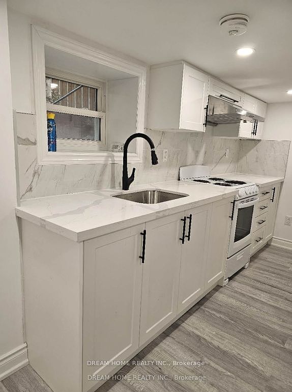 262 Clinton St BASEMENT B2-C01, Toronto, ON M6G 2Y6 | Zillow