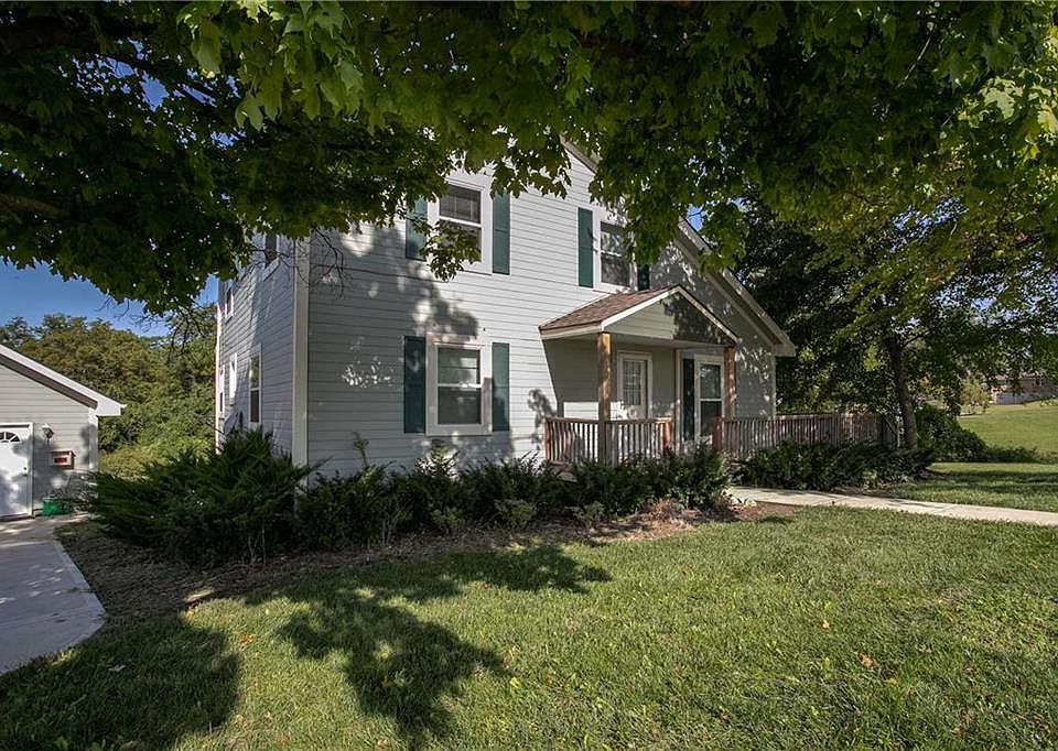 2920 Hutton Rd, Kansas City, KS 66109 | Zillow