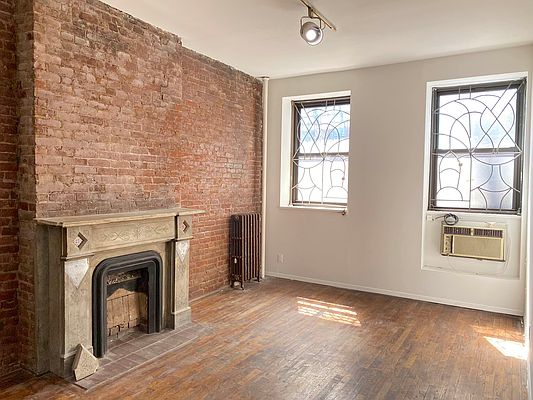 457 West 43rd Street #3F in Hell's Kitchen, Manhattan | StreetEasy