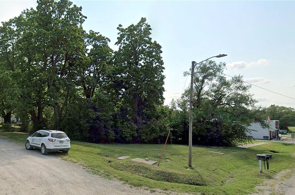 404 Babson St, Blockton, IA 50836 | MLS #689057 | Zillow