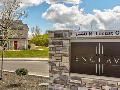 The Enclave Townhomes - 1440 N Locust Grove Rd Meridian ID (2 units ...