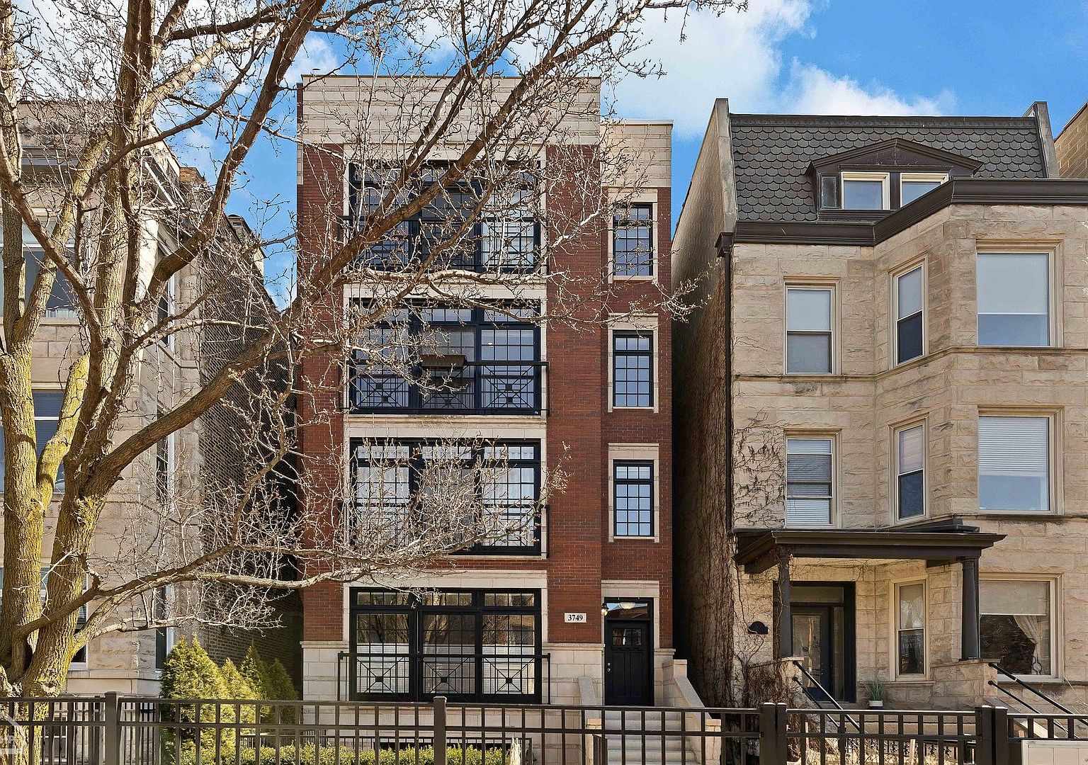 3749 N Wilton Ave APT 4, Chicago, IL 60613 | Zillow