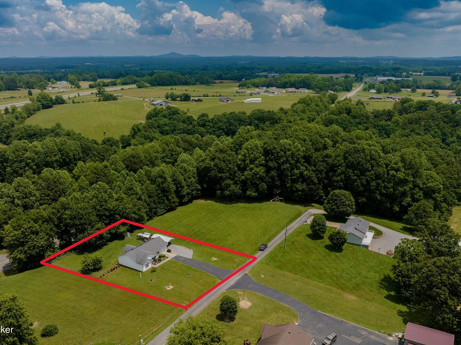 152 Hill Top Ln, Russell Springs, KY 42642 | MLS #1655865 | Zillow