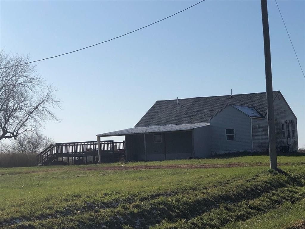 3136 167th St, Thayer, IA 50254 | Zillow