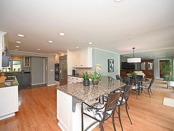 7265 Algonquin Dr, Cincinnati, OH 45243 | MLS #1776803 | Zillow