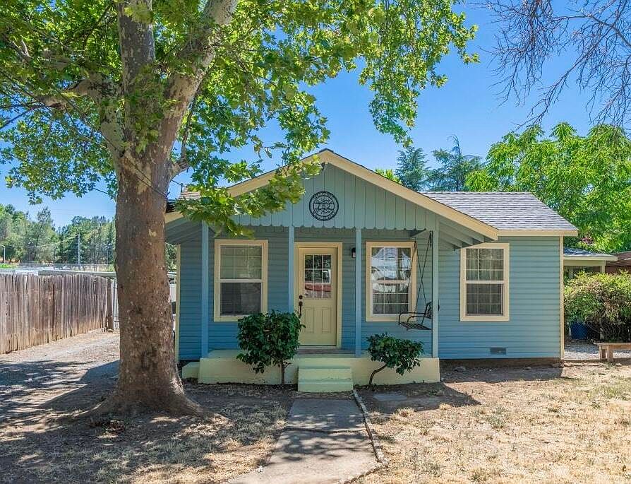 752 West St, Redding, CA 96001 | Zillow