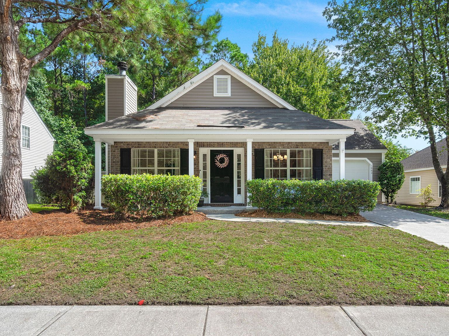 1062 Peninsula Cove Dr, Charleston, SC 29492 | MLS #24023583 | Zillow