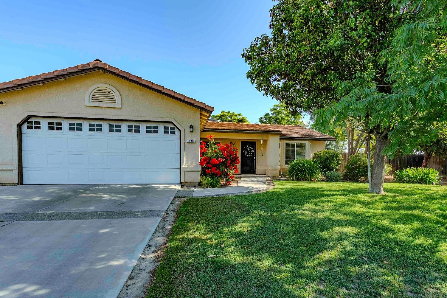 240 S Kenneth Ave, Kerman, CA 93630 | Zillow