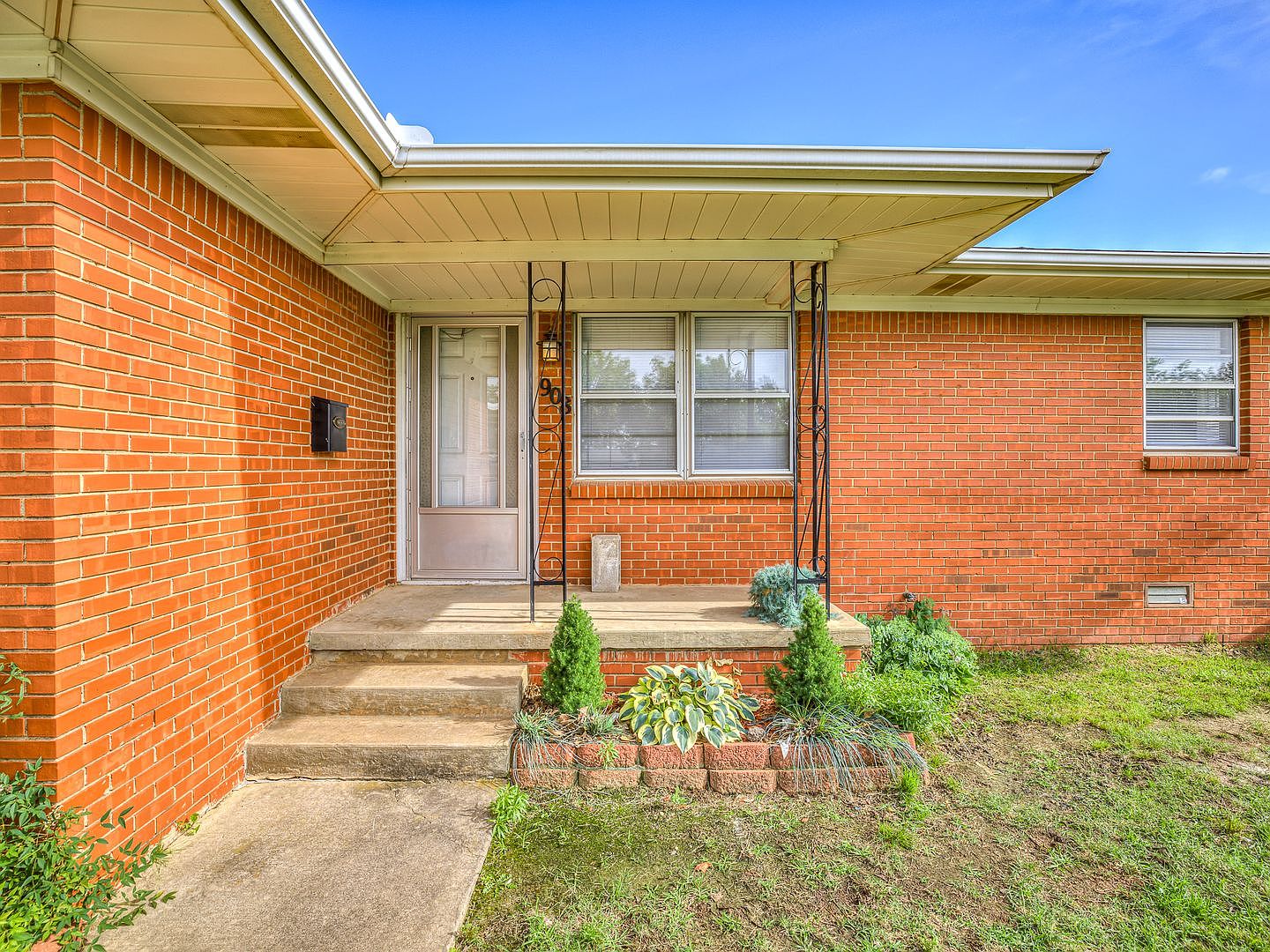 908 E Wayne St, Edmond, OK 73034 | Zillow