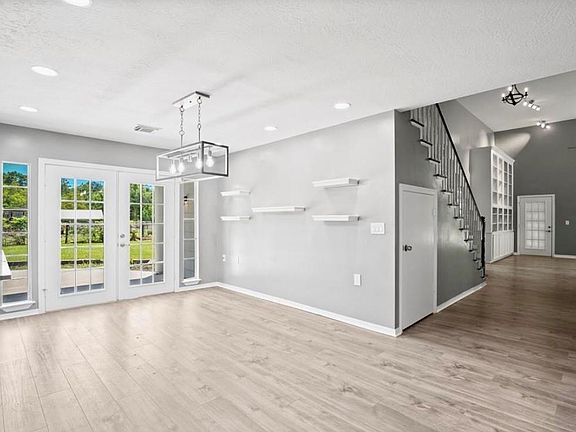 2939 Jeffcote Rd, Conroe, TX 77303 | Zillow