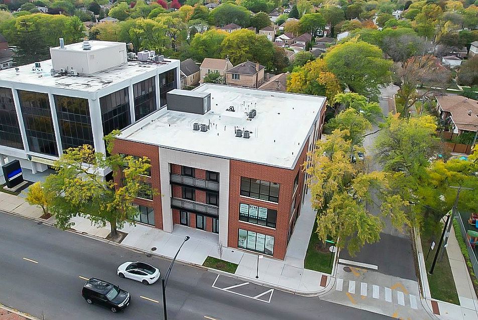 6246 N Pulaski Rd #202, Chicago, IL 60646 | Zillow