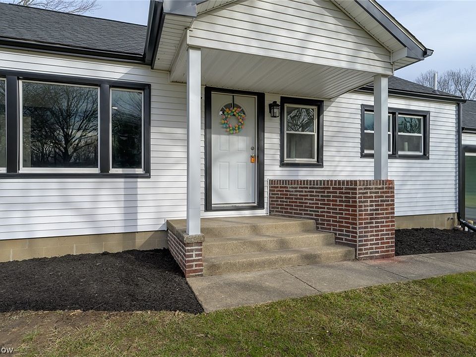 7963 E Liberty St SE, Hubbard, OH 44425 | Zillow
