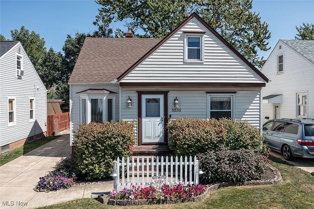 5235 W 46th St, Parma, OH 44134 | Zillow