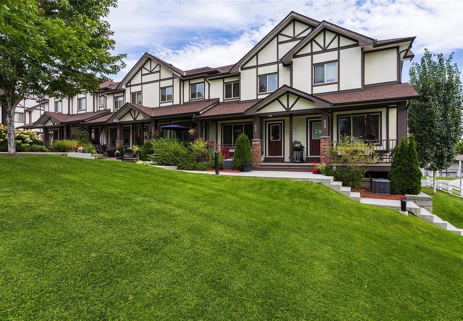 1651 Lynrick Rd #137, Kelowna, BC V1P 1R4 | Zillow