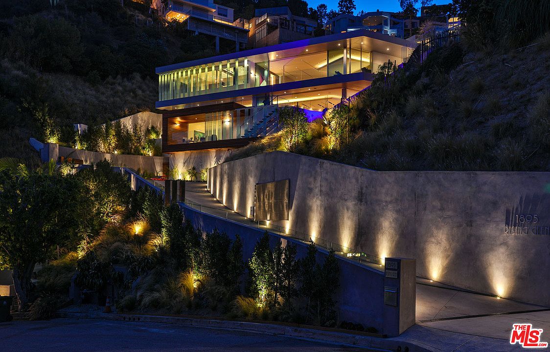 1895 Rising Glen Rd, Los Angeles, CA 90069 | Zillow