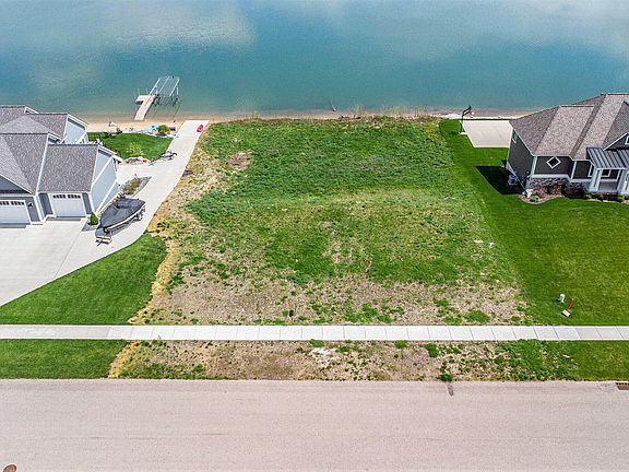 2565 Cedar West Dr, Jenison, MI 49428 | Zillow