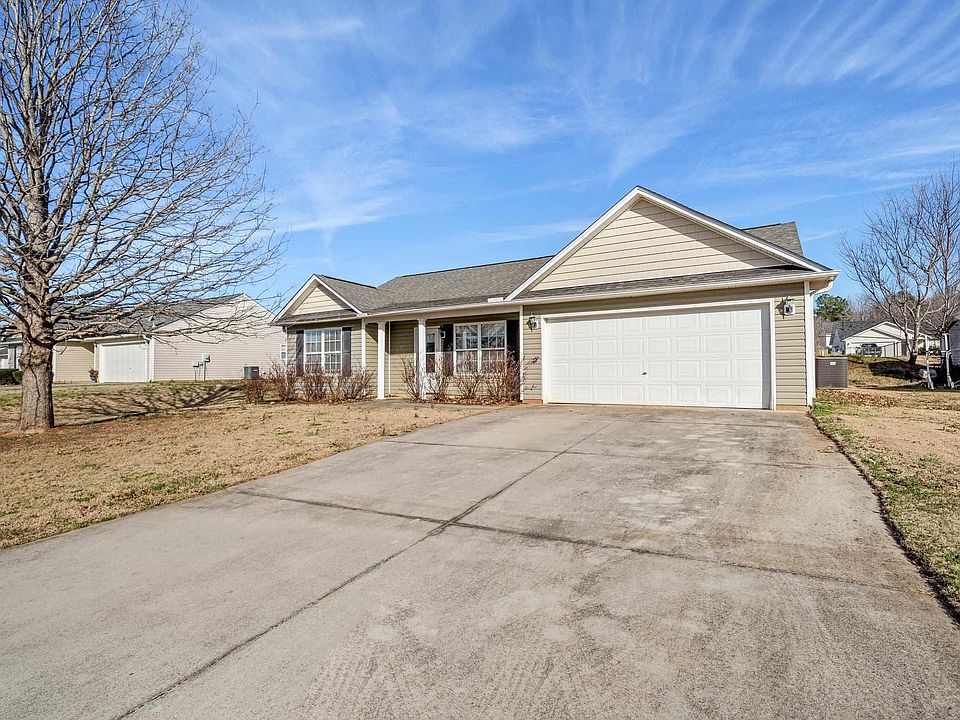 102 Lear Dr, Laurens, SC 29360 | Zillow