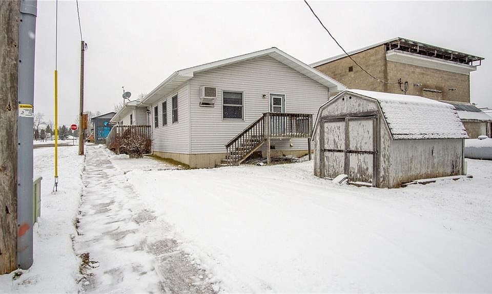 220 E Main St, Gilman, WI 54433 | Zillow