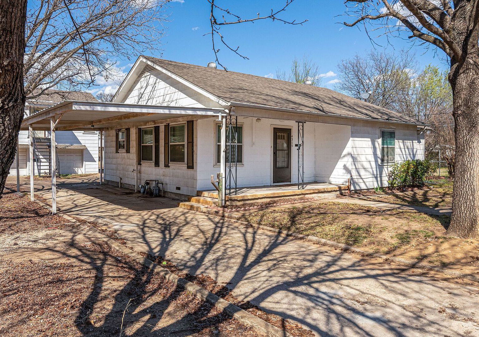 4315 Jerry Ln, Haltom City, TX 76117 | Zillow